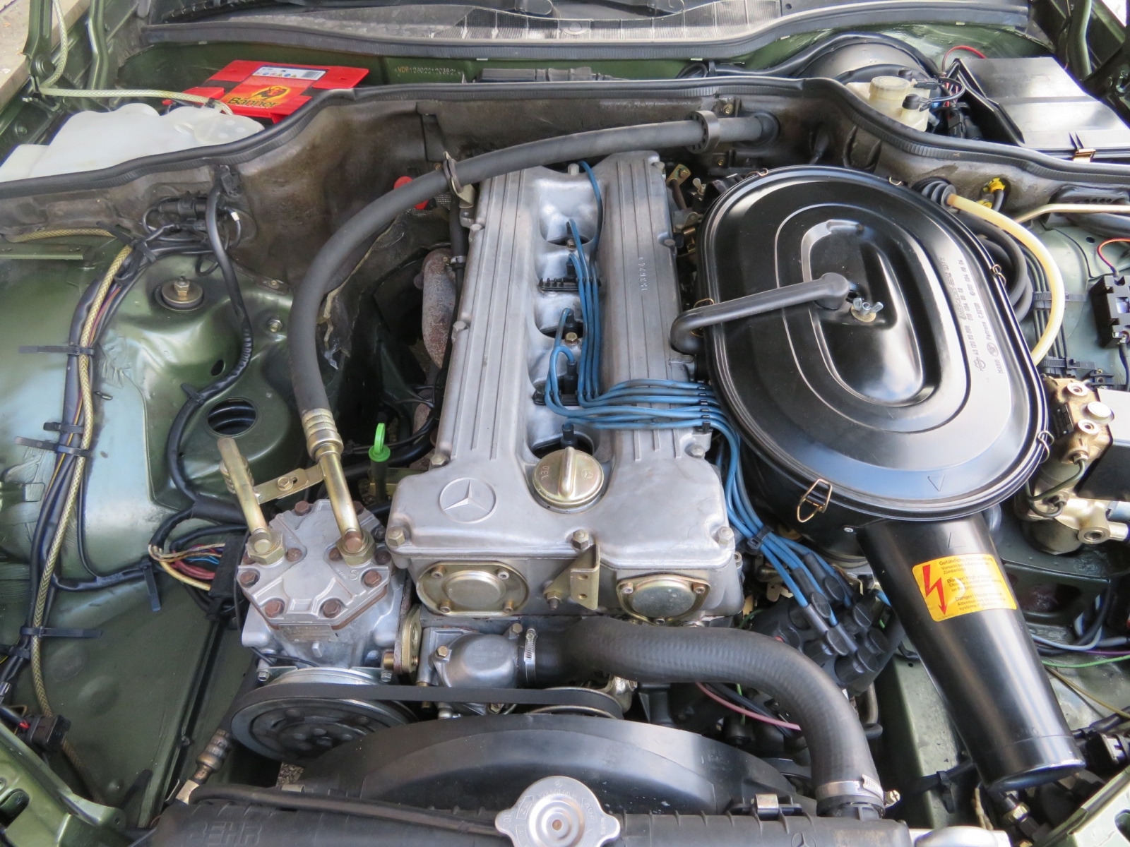 Touring Garage AG | Mercedes-Benz 280 SE Limousine 1981